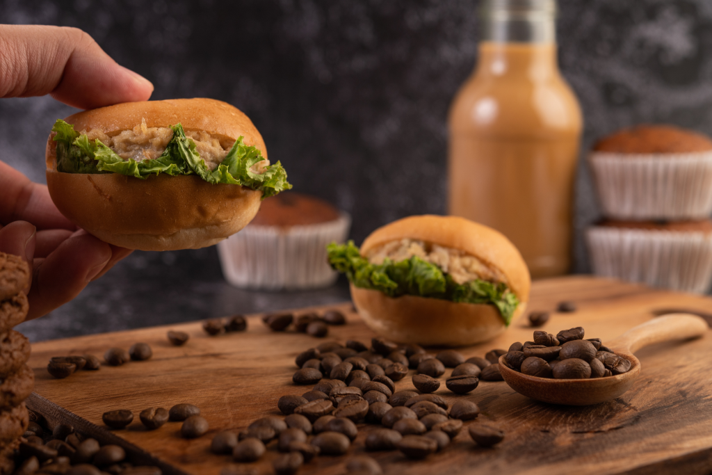 Café to-go en auge: ¿cómo ganar más clientes sin tener cocina?
